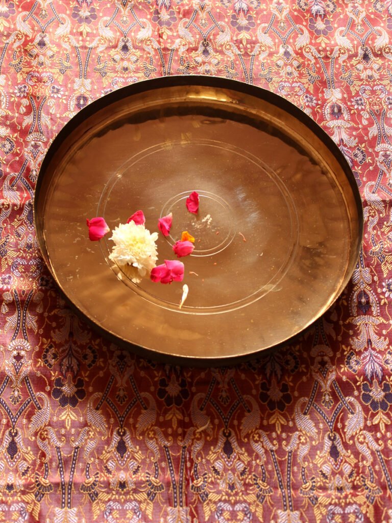 Handcrafted Bell-Metal Indian Thali plate – Shilphaat.com
