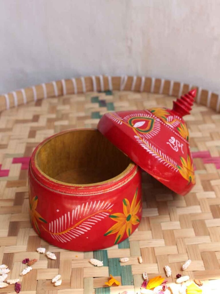 Red Handpainted wooden Sindur Box – Shilphaat.com