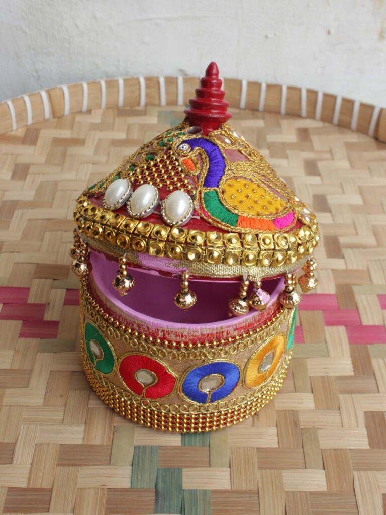 Peacock Lacework wooden Sindur-dani – Shilphaat.com